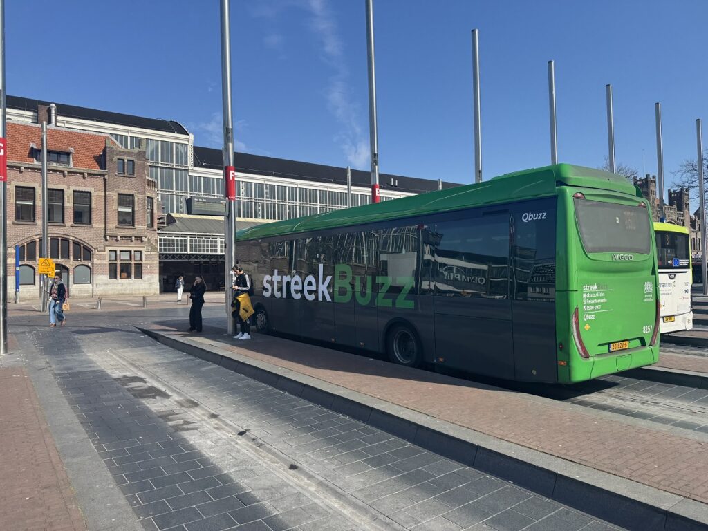 Keukenhof combi-tickets 2026: entrance + public transport